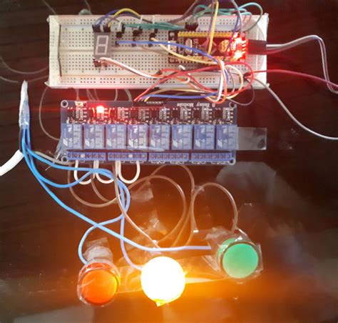 Traffic Light By STM F C T