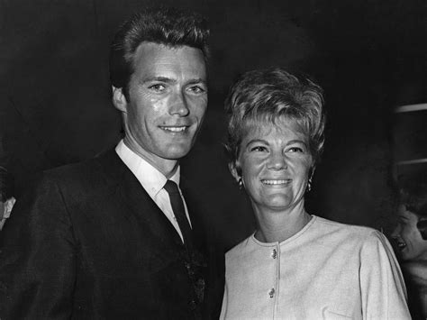 Clint Eastwood Charismatischer Meister Mit Vielen Talenten Nxysm