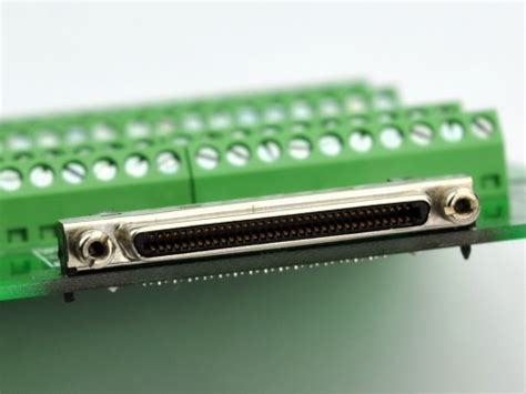 Electronics Salon DIN Rail Mount 68 Pin VHDCI DSUB SCSI 5 Screw