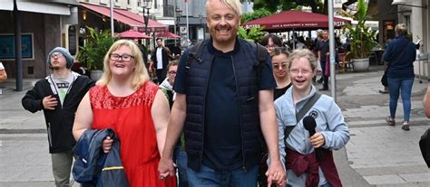 Down The Road Interview Ross Antony Doku In Der Ard Mediathek