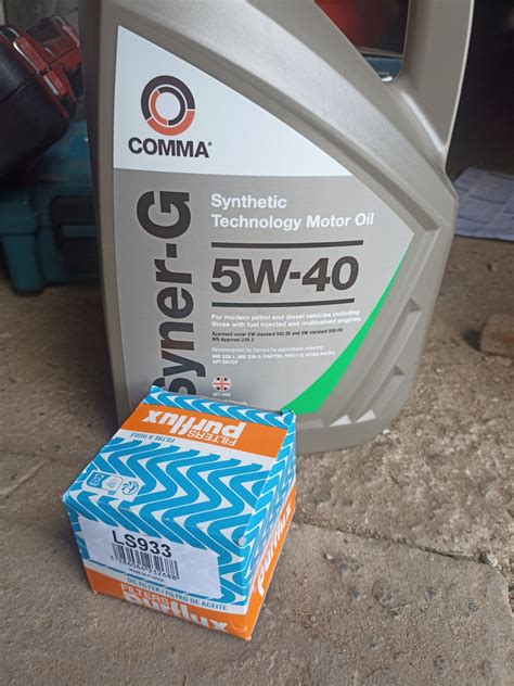 Подошла очередная замена масла — Renault Laguna Iii 15 л 2011 года