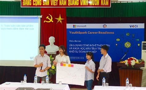 Ứng dụng CNTT và Khoa học máy tính trong khởi sự doanh nghiệp cho sinh viên Huế Tạp chí Sông