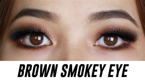 How To Do Smokey Eye Makeup For Small Eyes
