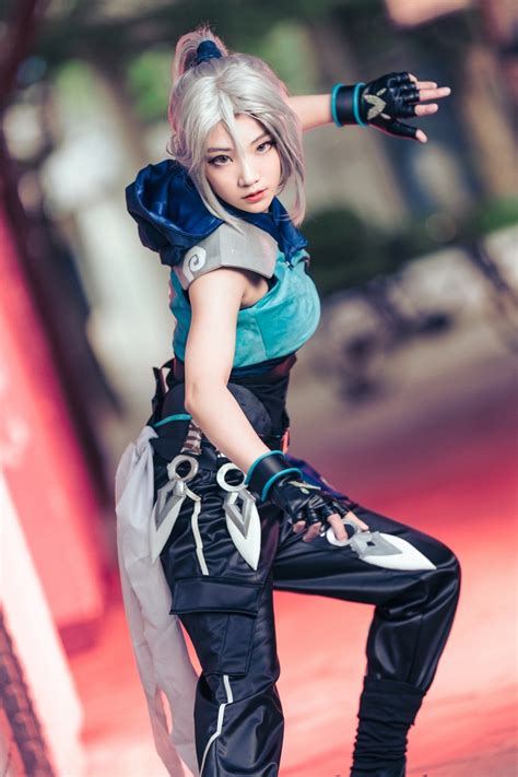 헝그리앱 똑똑히 봐라 바람의 요원 발로란트 제트 코스프레