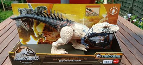 Mattel Jurassic World Dino Tracker Gigantic Trackers Bistahieversor