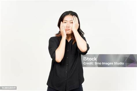 하얀 배경에 고립 된 아름다운 아시아 여성의 지루한 제스처 20 24세에 대한 스톡 사진 및 기타 이미지 20 24세 20 29세 광고 Istock