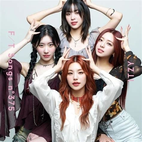 Itzy Ot4 Itzy Girl Group Kpop Girls