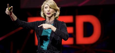 Amy Cuddy Body Language That Exudes Friendliness Shortform Books