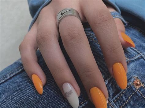 Як обдурити вік Хитрощі стильного манікюру для жінок після 40