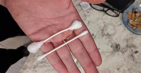 I Found A Jumbo Q Tip Regular Q Tip For Scale Mildlyinteresting