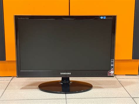 Samsung Syncmaster P2050 — премиальный игровой монитор своего времени
