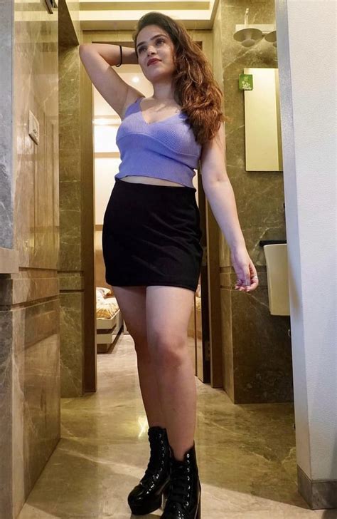 Simran Dhanwani Rindianactresshub