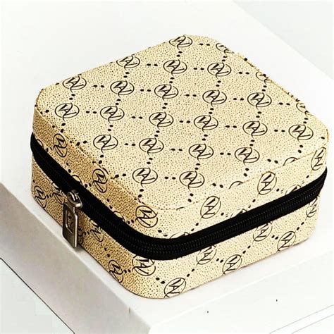 Органайзер скринька шкатулка скриня для прикрас ретро 10х10х5 5 см Бежевий від продавця J