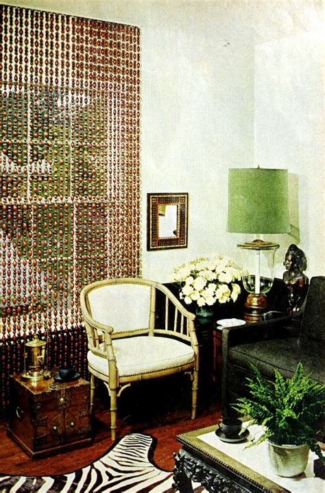 These Vintage Beaded Curtains From The 60s And 70s Prove That Theyre Not