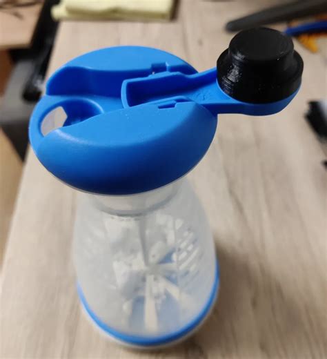 Rotating Handle Tupperware Powdered Sugar Dispenser By Ledumahadi