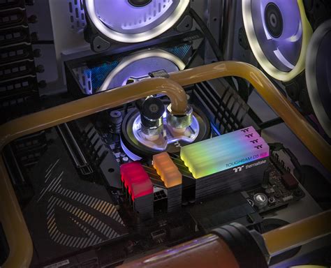 TOUGHRAM RGB D Memory DDR MT S GB GB X Black