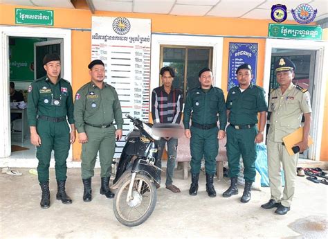 មុខ ស ញ្ញាលួចម៉ូតូម្នាក់ ត្រូវ កម្លាំងជំនាញស្រុក ព្រៃនប់ ស្រាវជ្រាវ និង ឃាត់ខ្លួន នគរដ្រេហ្គន