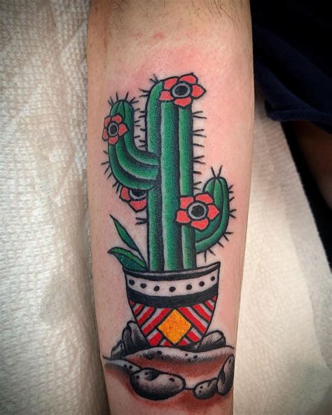 Dan Shelton — Electric Hand Tattoo