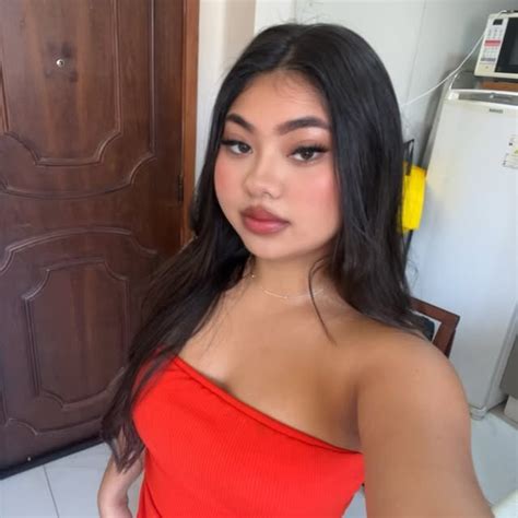 イサドラ・タカキ Isadora 11 03 • Threads Say More