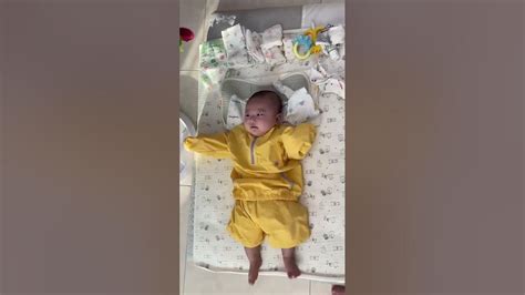 할머니가 사준 옷 입고 파닥파닥 Youtube