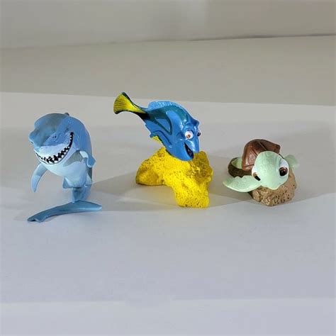 Disney Pixar Finding Nemo Dory Squirt Bruce Pvc Figure 2016 £372