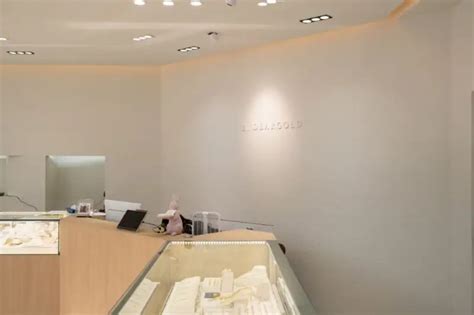 화이트and우드톤 모던 미니멀 25평 쥬얼리샵 인테리어 순천 왕지동