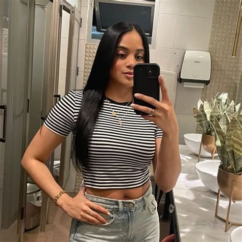 N O E L Y 💛 Noelyyalvarez • Threads Say More N O E L Y 💛 Noelyyalvarez • Threads Say More