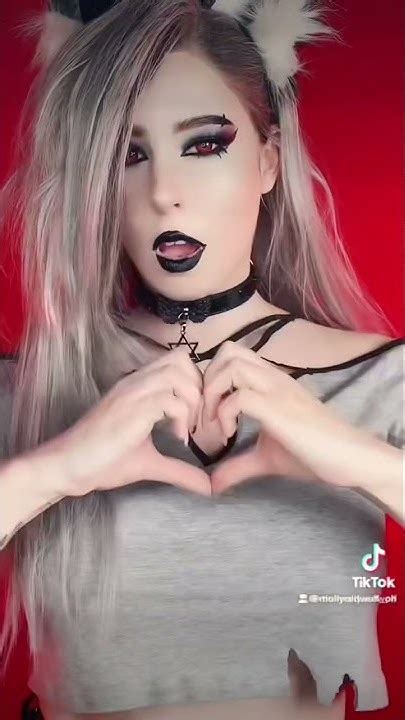 Helluvaboss Loona Cosplay Cosplayer Cosplaygirl Mollyredwolf