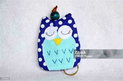 워크숍 태국 스타일에 화려한 직물 가죽 및 플라스틱 구슬에서 만든 Diy 핸드메이드 키 커버 올빼미 인형 패턴 Diy에 대한
