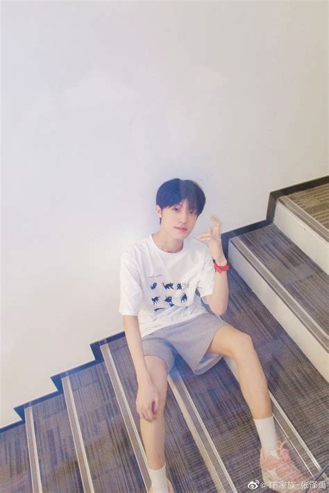 Pin Oleh 😻 Di Zhang Zeyu 张泽禹
