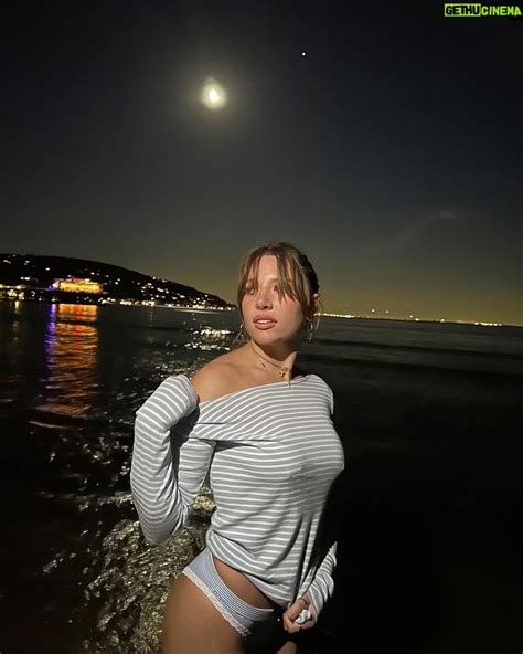 Mackenzie Ziegler Wiki Biography Age Gallery Spouse And More