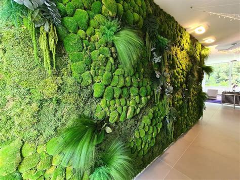 🌿 Green Walls Dennis Luhulima