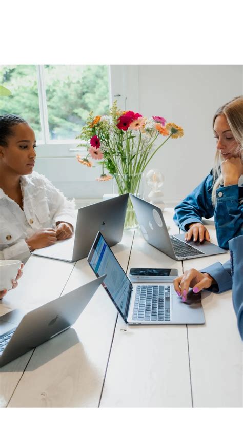 How Roxy Dekker Captivated A Nation For You Agency