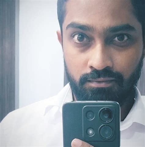 Sri අනාවරණය කරගත් තොරතුරක් මත 2025 03 01 දින දහවල් තලංගම පොලිස් වසමේ පන්සල වත්ත පිටුපස කැළෑ ප්