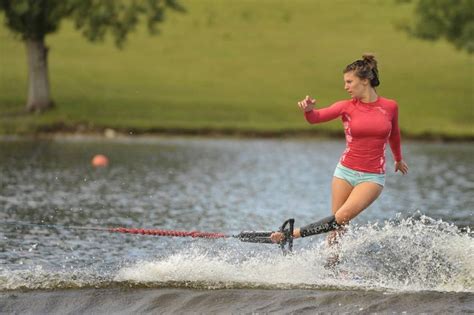 Vice Championne Du Monde De Ski Nautique à 16 Ans La Limougeaude Iris Cambray Est En école De