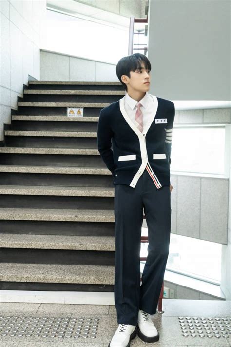 Moon Seong Hyun Picture Hancinema