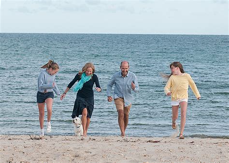 Affordable Portrait Photo Shoot On The Beach Daniel Speller Photography