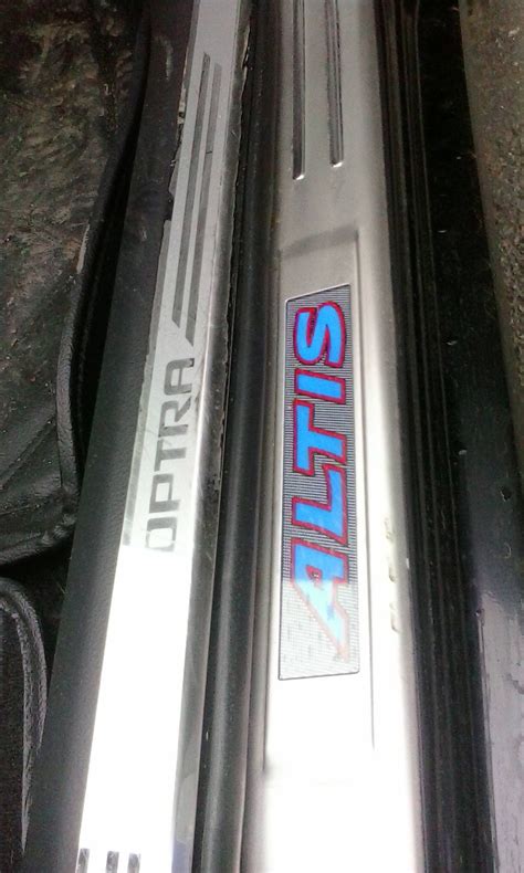 пороги с подсветкой altis — Toyota Corolla (140/150), 1,6 л, 2010 года ...