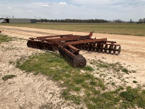 International 370 Disk Bigiron Auctions
