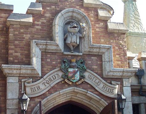 Mr Toads Wild Ride En Disneyland Park California Opiniones E Info