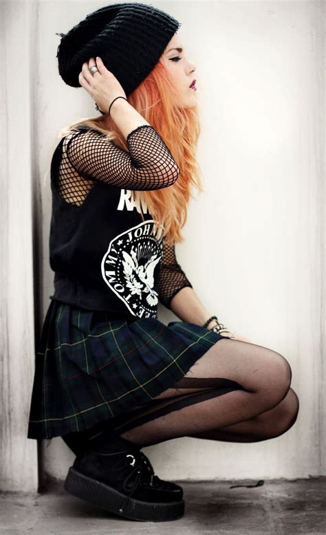 90s Punk Girl Fashion