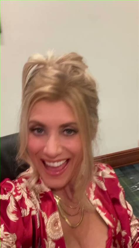 Kate Walsh On Twitter Clearly So Hard To Meet People When You Look