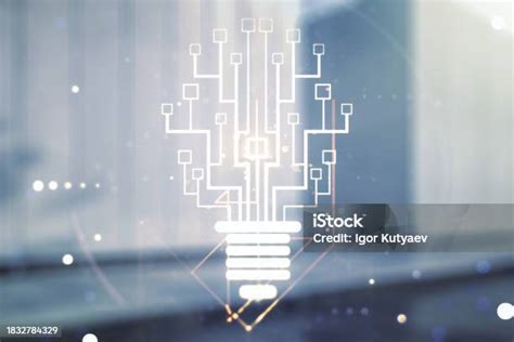 가상 창조적 인 아이디어 개념 와 전구 와 Microcircuit 그림 와 흐릿한 현대 사무실 건물 배경에 신경망 및 기계 학습