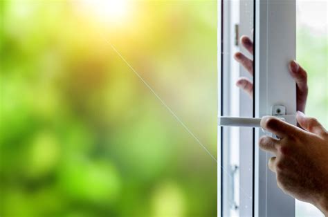 Make Your Windows Burglar Proof With These Tips