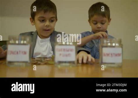 Disussion Stock Videos And Footage Hd And 4k Video Clips Alamy