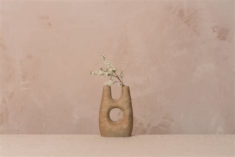 Yinjispace Chinese Ceramist X Viv Lee