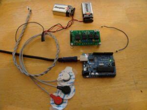 DIY Muscle Sensor EMG Circuit For A Microcontroller Using Arduino Tech Projects