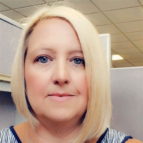 Laura Collier Linkedin