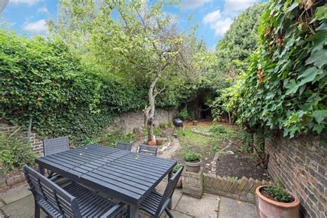 Property Valuation 34 Kelfield Gardens London Kensington And