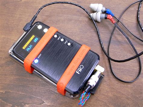 オヤイデ電気のオーディオみじんこブログ E17登場！fiioの最新作にして、最高音質のポタアン！